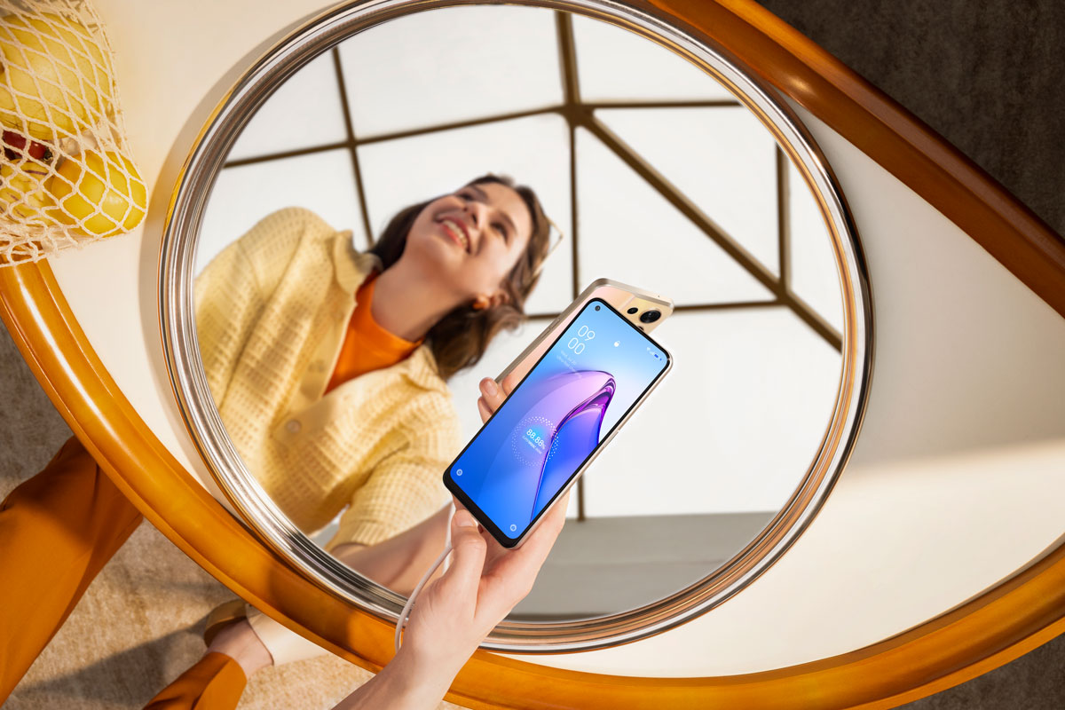 OPPO Reno8 Series Review: Light on the Hand, Heavy on Features - The ...